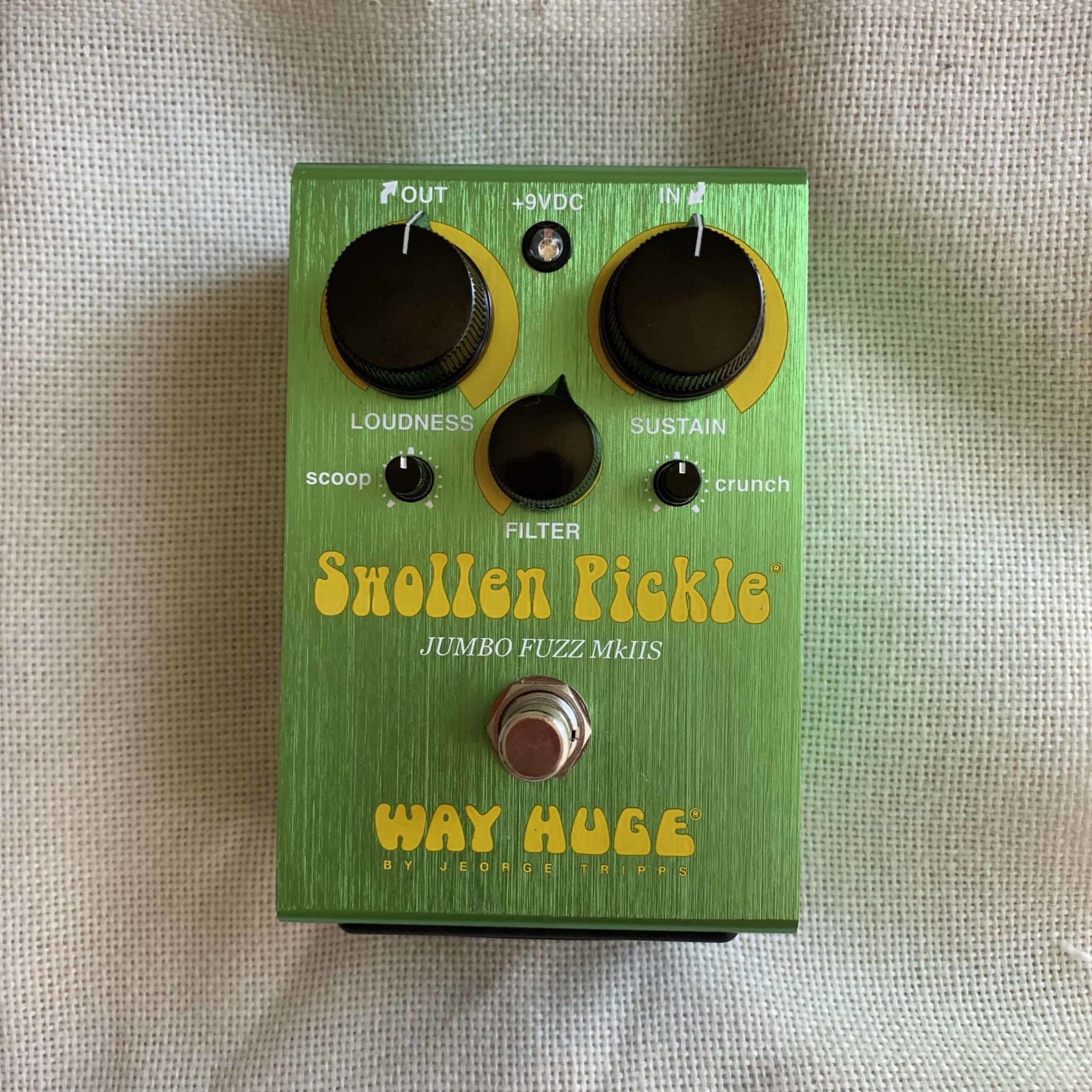 Way Huge Swollen Pickle Jumbo Fuzz - Review - Var Guitar